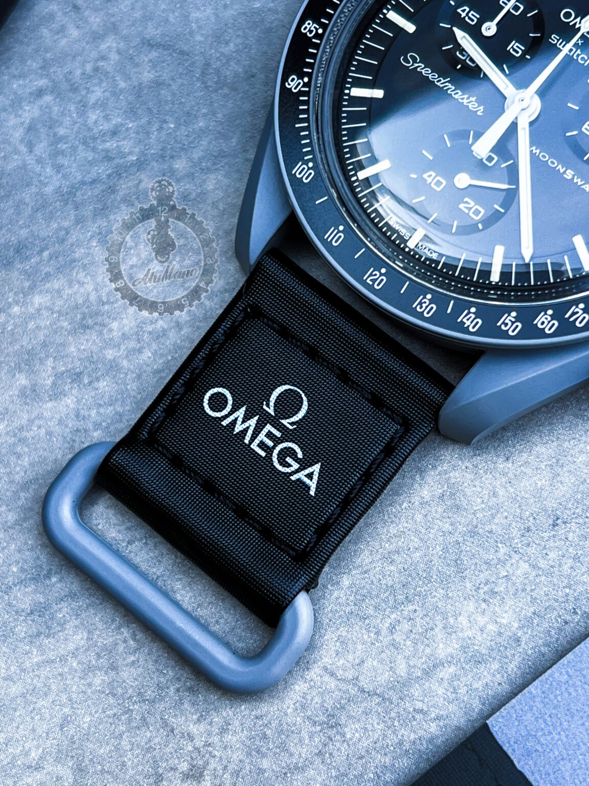 Reloj Swatch X Omega (SO33M100) MoonSwatch Mission To The Moon | Atumano