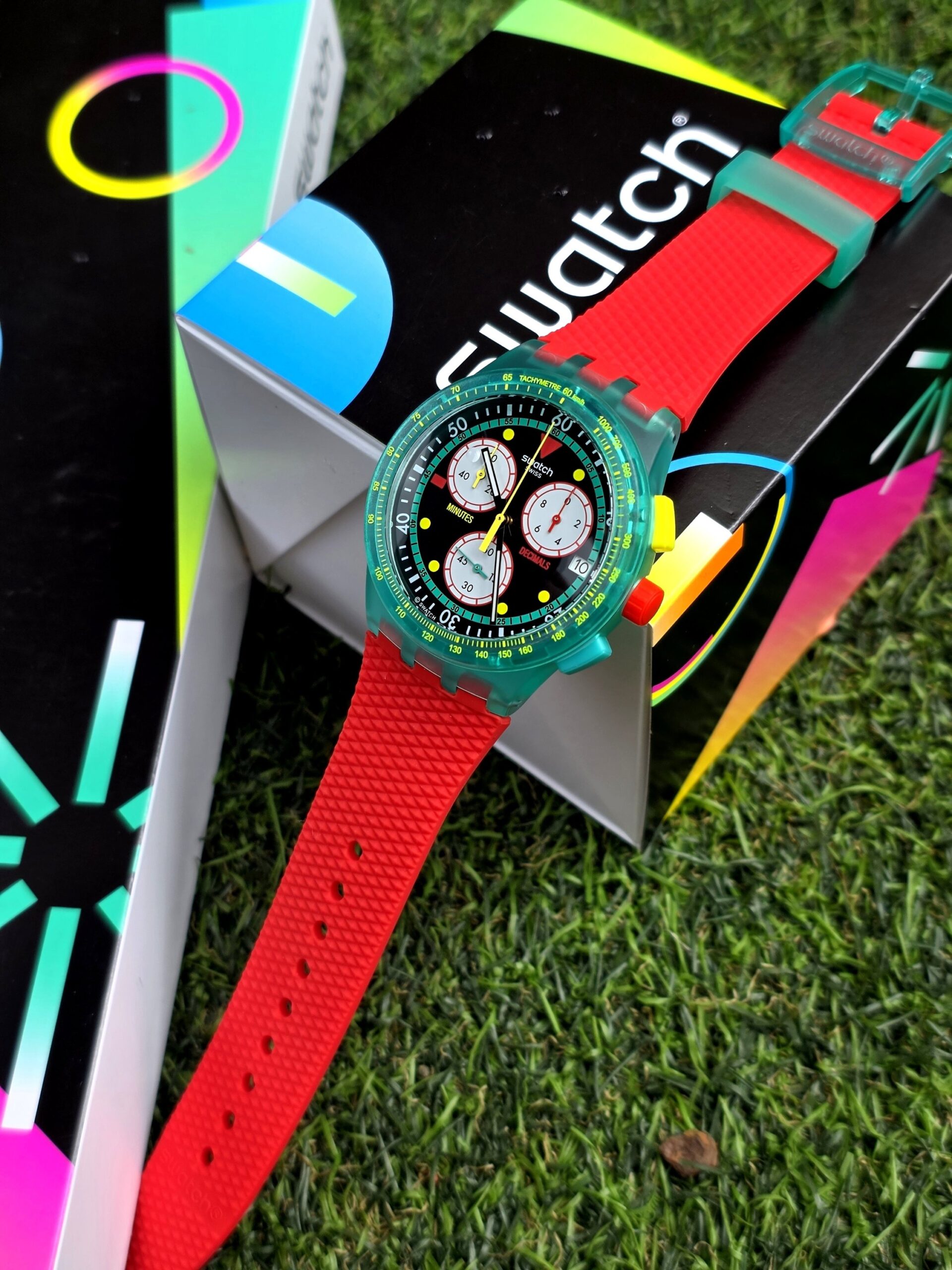 SWATCH NEON EMERALD CHRONO (SUSG409) | Atumano